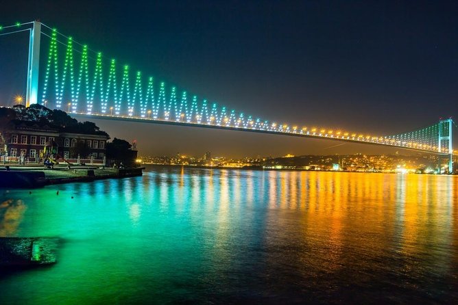 Bosphorus Dinner Cruise With Folk Dance and Live Performances - Customer Feedback and Experiences
