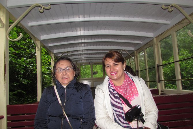 Braga and Guimarães Tour With Lunch Review - Guimarães: Discovering the Birthplace of Portugal