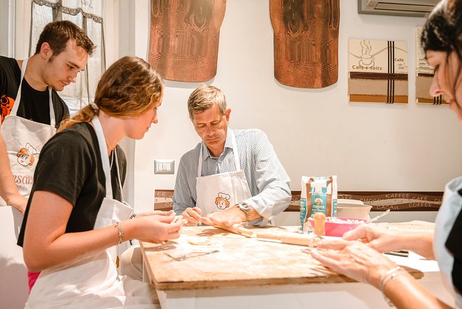Cesarine: Small Group Pasta and Tiramisu Class in La Spezia - What to Expect During the Class
