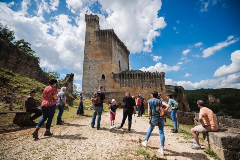 Château De Commarque: the Mystery of the Forgotten Fortress - Recommended Attire and Visitor Guidelines