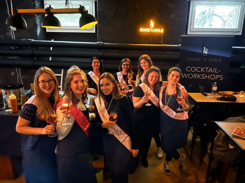 Cocktail Workshop in Zürich (by Shake N Smile) - Networking Opportunities