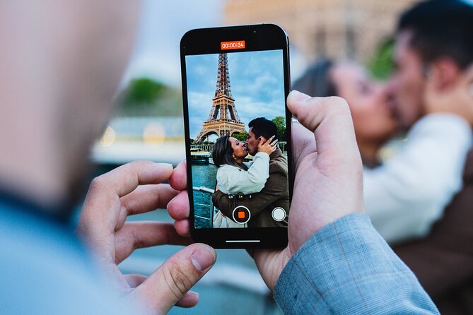 Dinner Cruise on the Seine in Paris With Live Singer - Important Information for Guests