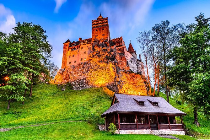 Draculas Castle - Private Tour With Peleș Castle and BrașOv City - Exploring Medieval Brașov