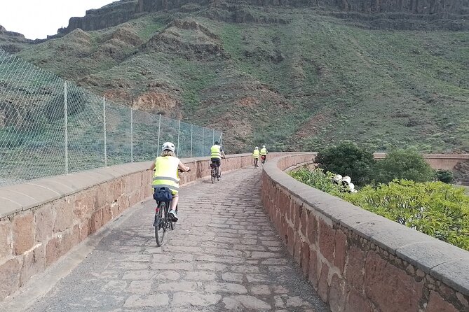 Electric Bike Mountain Tour Optional Tapas in an Aboriginal Cave - Personal Experiences: Highlights From Traveler Reviews
