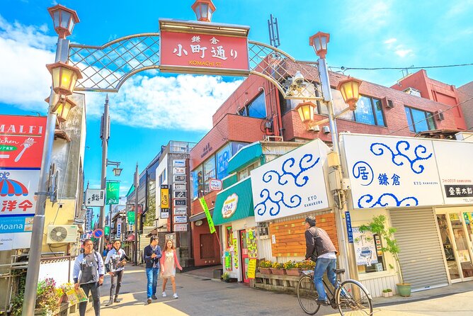 From Tokyo Kamakura, Hachimangu Shrine and Enoshima Full Day Tour - Guide Expertise and Traveler Feedback
