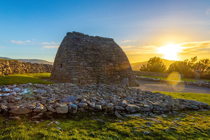 Full Day Private Cultural Tour in Dingle Peninsula - Gratuities and Additional Costs