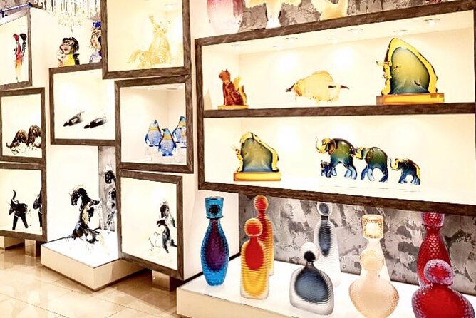 Glass Blowing Live Demo, Showroom Visit and Artistic Glass Gift! - Pricing and Cancellation Policy