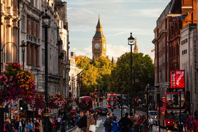Highlights & Hidden Gems With Locals: Best of London Private Tour - Sustainable Tourism and Carbon-Neutral Experiences