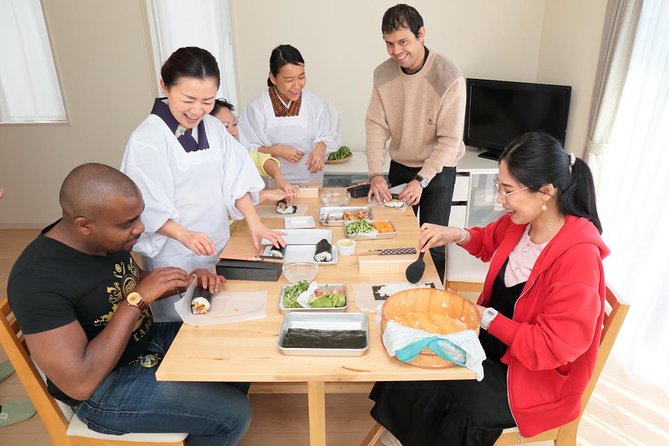 Homemade Sushi and Supermarket Tour in Kamakura - Exploring the Supermarket