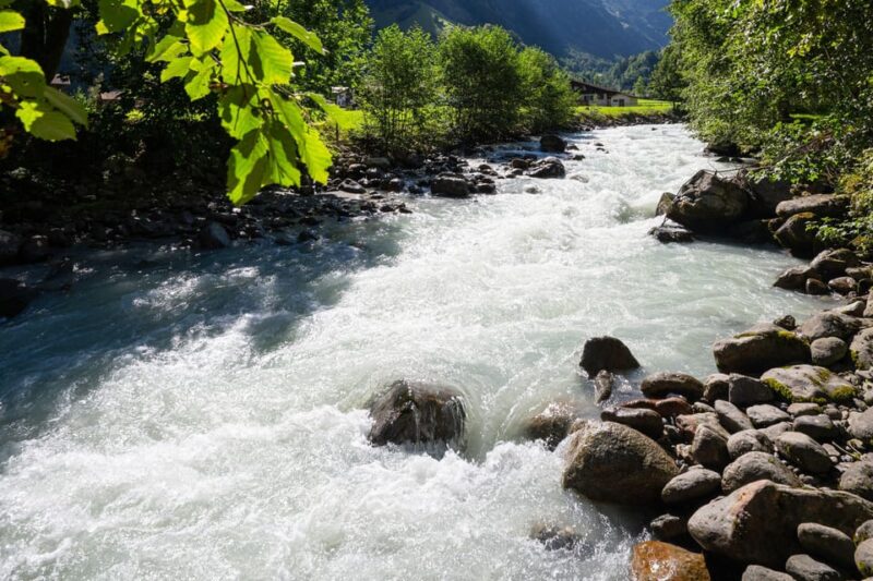 Interlaken Valley E-Bike Tour: Rivers, Lakes & Forests - Unterseen Photo Stop
