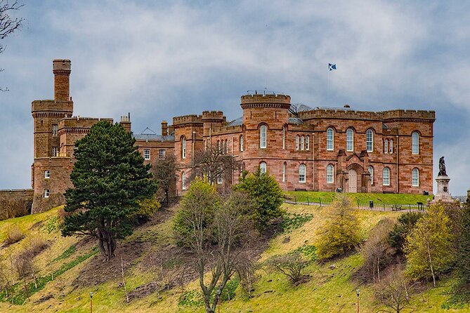 Invergordon Cruise Excursion to Loch Ness , Inverness, Culloden - Discovering Urquhart Castle