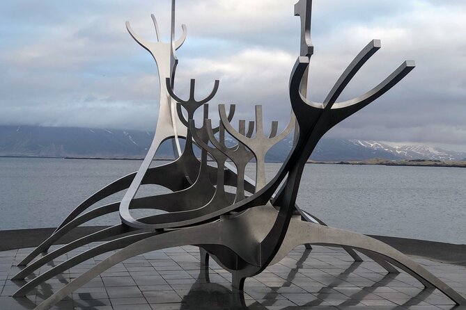 Keflavik International Airport Private Transfer To/From Reykjavik - Ensuring a Smooth and Hassle-free Journey