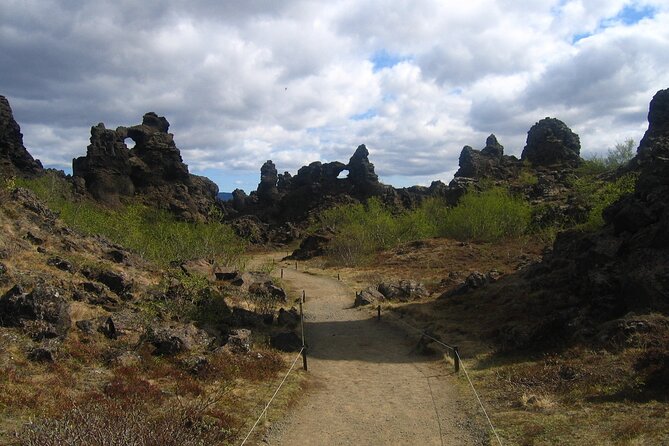 Lake Mývatn and Goðafoss Shared Shore Excursions - Challenges and Considerations