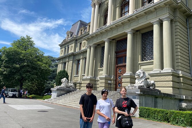 Lausanne (City Center) Scavenger Hunt and Sights Self-Guided Tour - Highlights of the Tour Experience