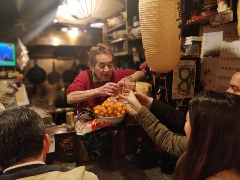 Local Bar Hopping in Tokyo: Away From the Tourist Traps - Making the Most of Your Bar Hopping Adventure