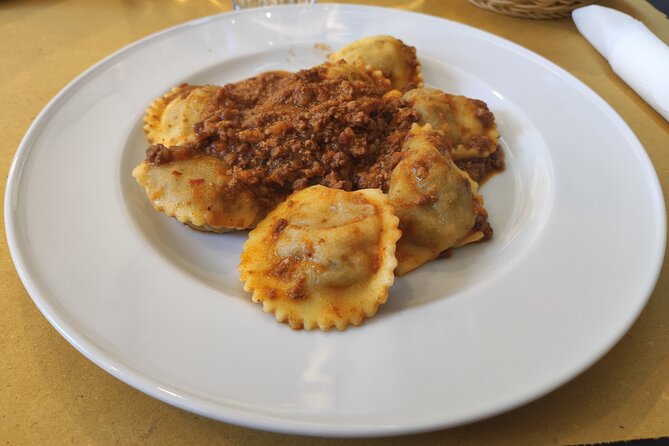 Lucca: Taste Tuscany on a Full Meal Food Tour by Do Eat Better - Travelers Perspectives