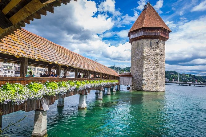 Lucerne CH Experience: Cheese, Chocolate, Chapel Bridge & Château - Navigating the Logistics and Meeting Point