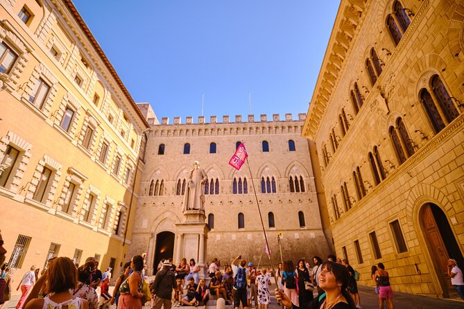 Medieval Gems of Tuscany: Review - San Gimignano: The Towers of Tuscany