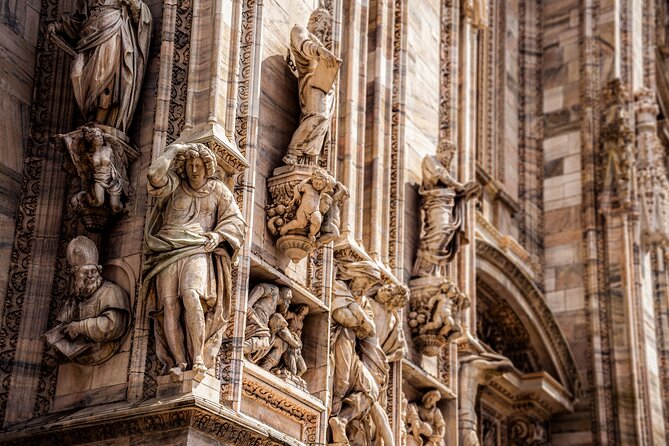 Milan: Cathedral and Duomos Rooftop Guided Tour - Discover the Duomo Rooftop