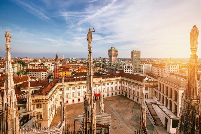 Milan Private Tour - Duomo, Sforza Castle & Gelato Tasting - Exploring the Duomo Cathedral