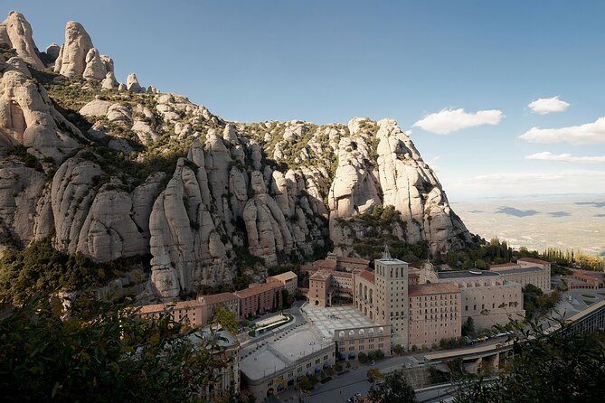 Montserrat Guided Tour With the Black Madonna & the Boys Choir - Included Meals and Refreshments
