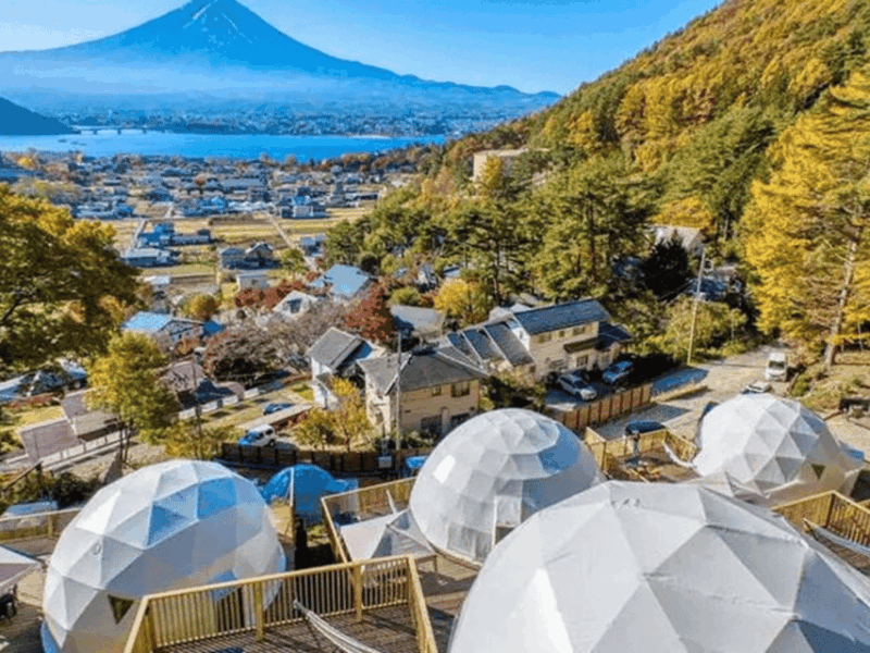Mt Fuji : Unforgettable Tour With English Tour Guide - Exploring the Scenic Lake Kawaguchi