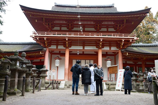 Nara: 1.5 Hour Private Kasuga Taisha Shrine Tour - World Heritage - Exploring Kasuga Taisha Shrine