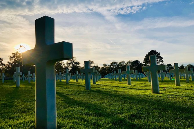 Normandy D-Day Landing Beaches With Private Guide From Paris - Visiting the American Cemetery