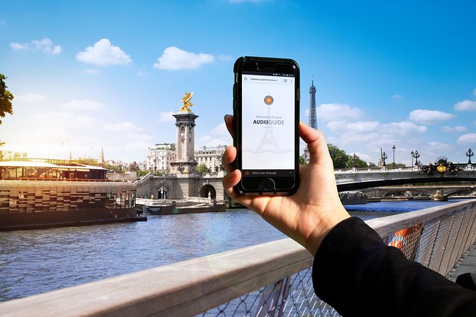 Paris Seine River Sightseeing Cruise With Commentary by Bateaux Parisiens - Passenger Feedback and Ratings