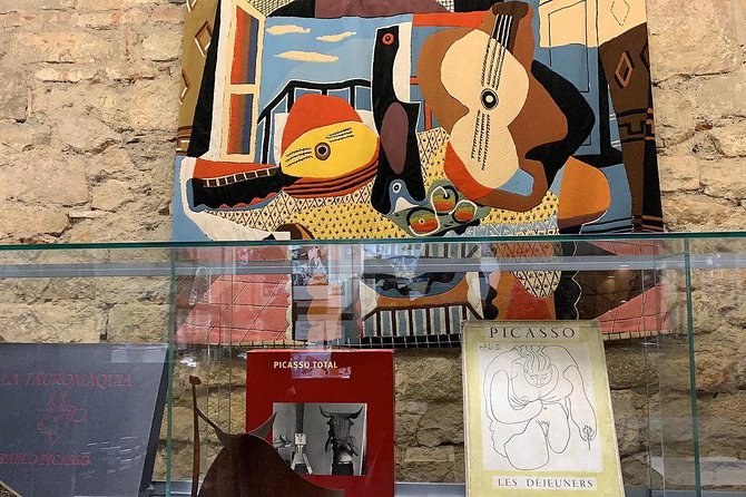 Private Barcelona Art and Tapas Walking Tour With Picasso Museum - Inclusions and Pricing