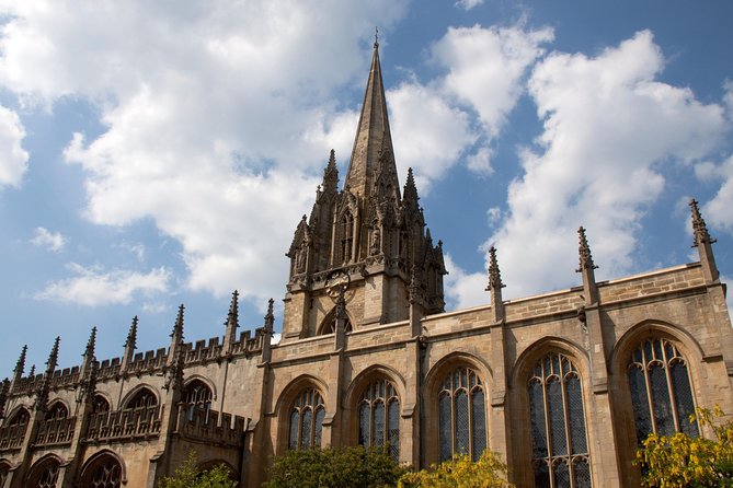 Private Oxford Walking Tour With University Alumni Guide - Exploring the Bodleian Library