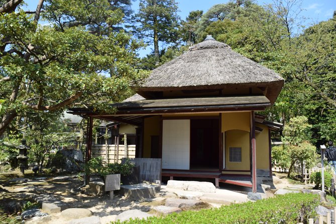 Private & Personalized Full Day Walking Experience In Kanazawa (8 Hours) - Taking in the Omichi Market and Oyama Shrine
