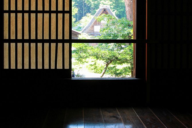 Private Tour of Shirakawago From Kanazawa (Half Day) - Exploring Shirakawago