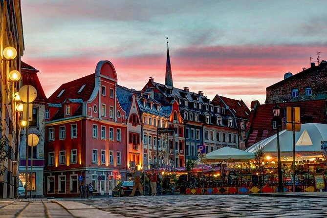 Riga Walking Guided Sightseeing Tour - Exploring Rigas Art Nouveau Architecture