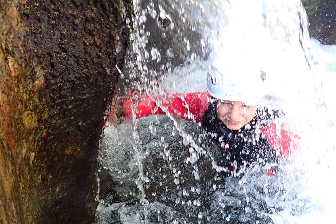 Rolling-Stone, 1/2 D Canyoning in Ardèche, Go on an Adventure! - Why Choose Rolling-Stone for Your Canyoning Adventure