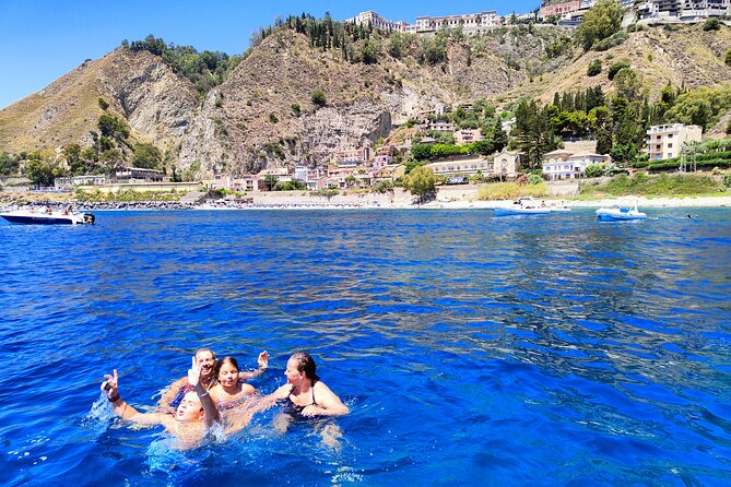 Sicilian Wine Tasting on the Boat in Taormina - Customer Feedback and Ratings
