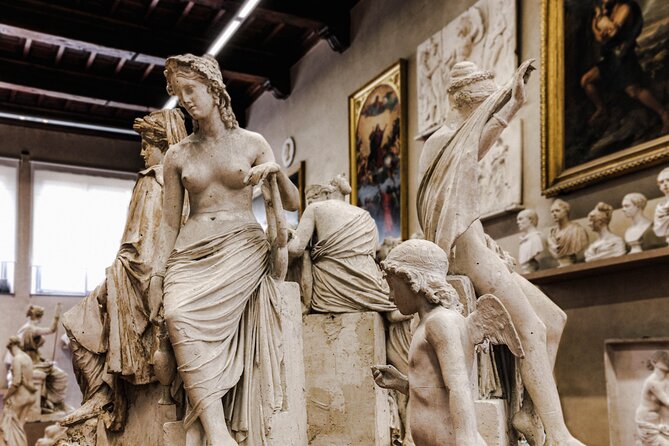 Skip the Line: Guided Tour of Michelangelo's David at Accademia - Exploring the Accademia Gallery