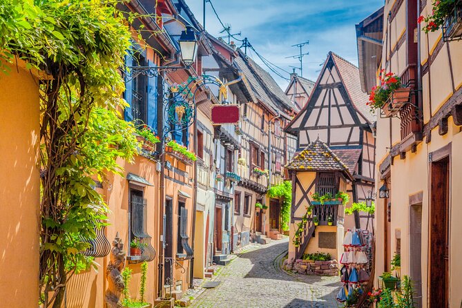 Strasbourg Scavenger Hunt and Highlights Self-Guided Tour - Flexibility to Explore at Your Own Pace