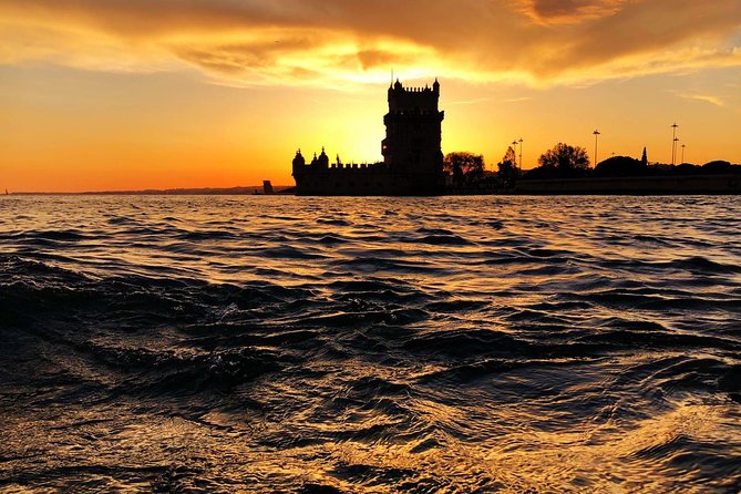 Sunset Catamaran in Lisbon | Music and Open Bar - Booking and Cancellation Policy