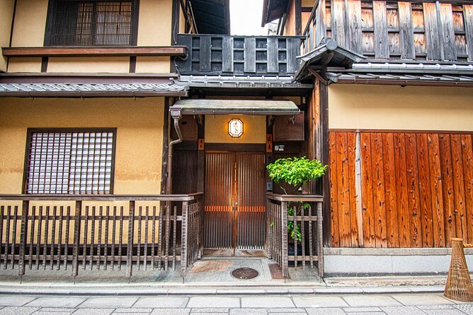 Takashis Local Food Adventure Through Gion Kyoto Tips of Ramen - Preparing for the Tour