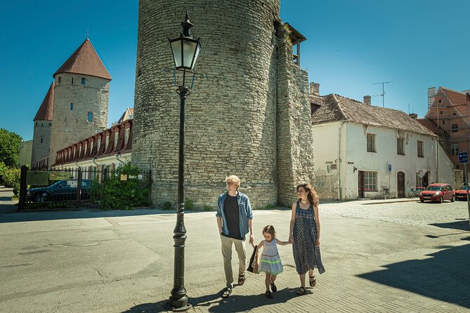 Tallinn Private Photoshoot Tour - Explore Tallinns Photogenic Landmarks