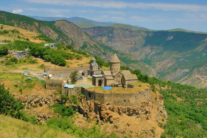 The Great Beauty of Armenia: 7-Day Culture and Cuisine Tour - Delving Into the Captivating Architectural Wonders
