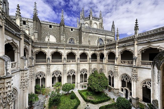 Toledo Private Half Day Tour Cathedral Santo Tome and Synagoge - Exploring Toledos Architecture