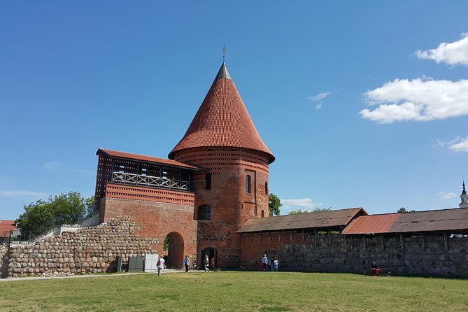 Tour Out of Vilnius: Paneriai Holocaust Park, Trakai, Kaunas - Local Food Recommendations