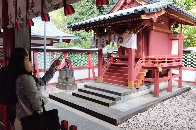 Traditional Morning Walking Tour With a Local Guide - Exploring Hie Shrine