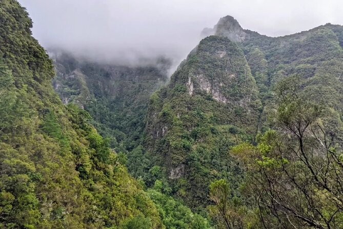 Transfer to Caldeirão Verde Levada Self-Guided Hike Queimadas - Time Management Considerations