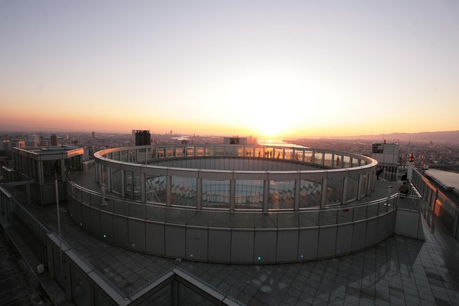 Umeda Sky Building KUCHU-TEIEN OBSERVATORY - The Thrill of Crossing the Connecting Bridge