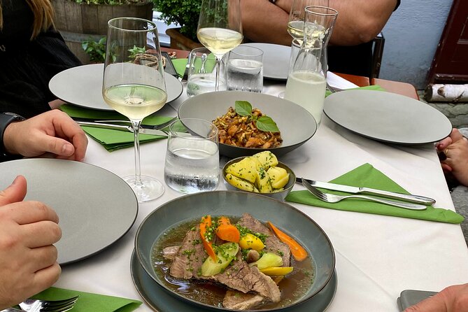 Vienna After Dark Tour: Food, Wine, Cocktails & Local Vibes - Learning About Local Culture and History