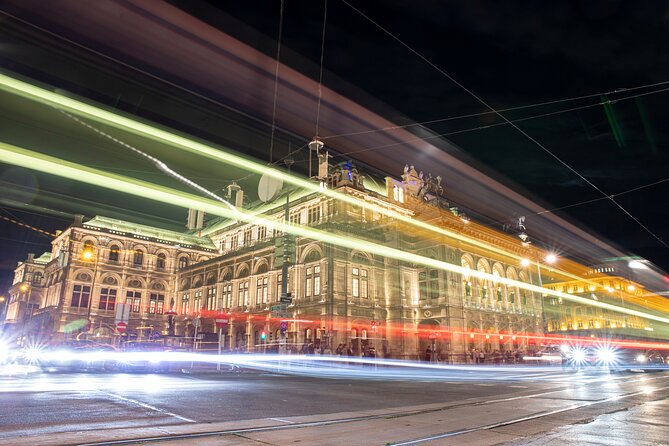 Vienna at Night! Photo Tour of the Most Beautiful Buildings in the City - Preparing for the Tour