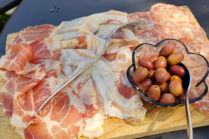 Wine Tasting With Local Food in Lazise Countryside - Booking Your Wine Tasting Adventure